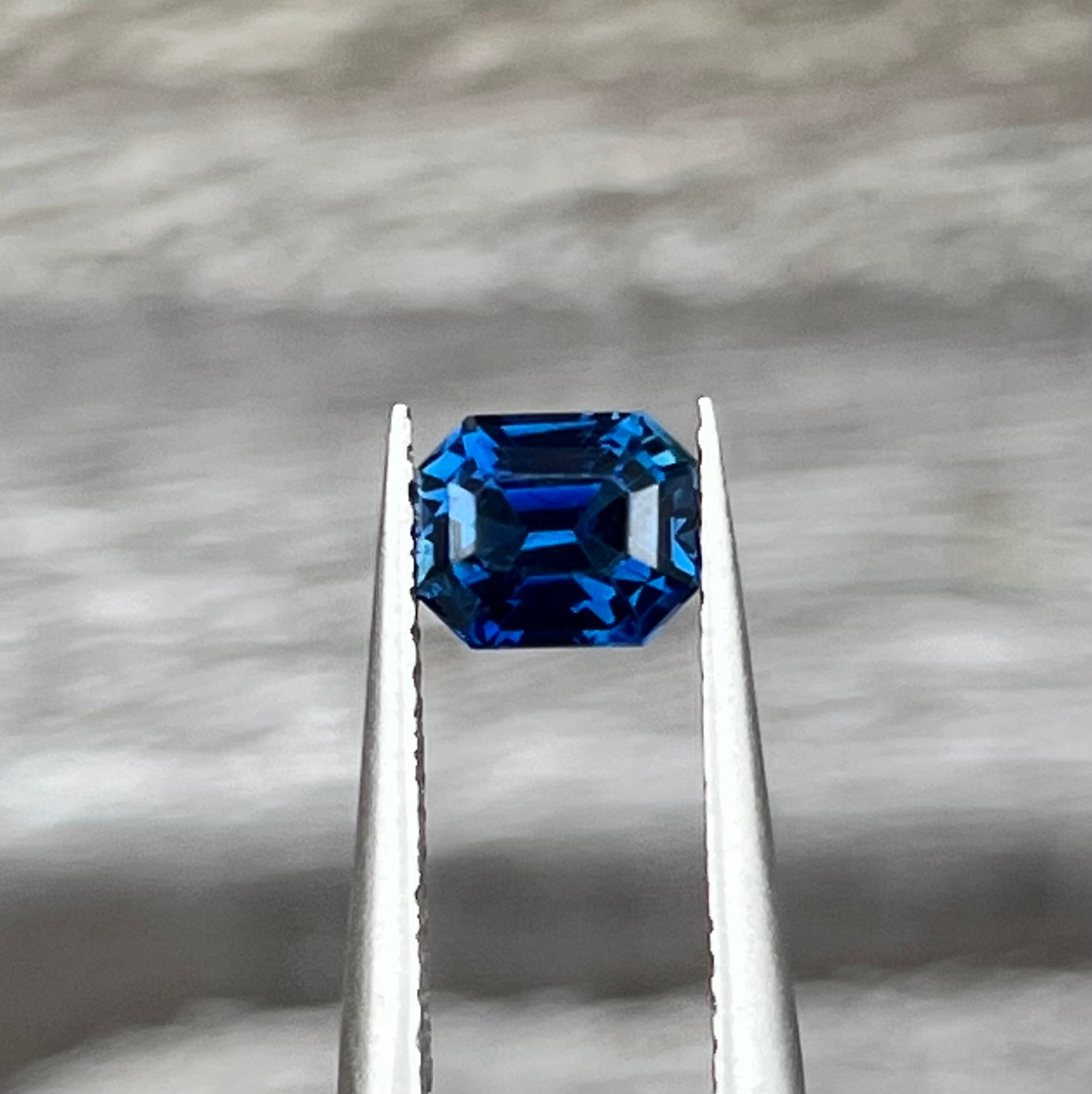 1.24ct Unheated Midnight Blue Sapphire – gemsdirectuk